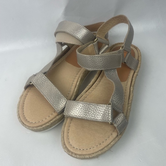 kanna | Shoes | Kanna Metalic Taupe Leahter Open Toe Espadrille Wedge ...